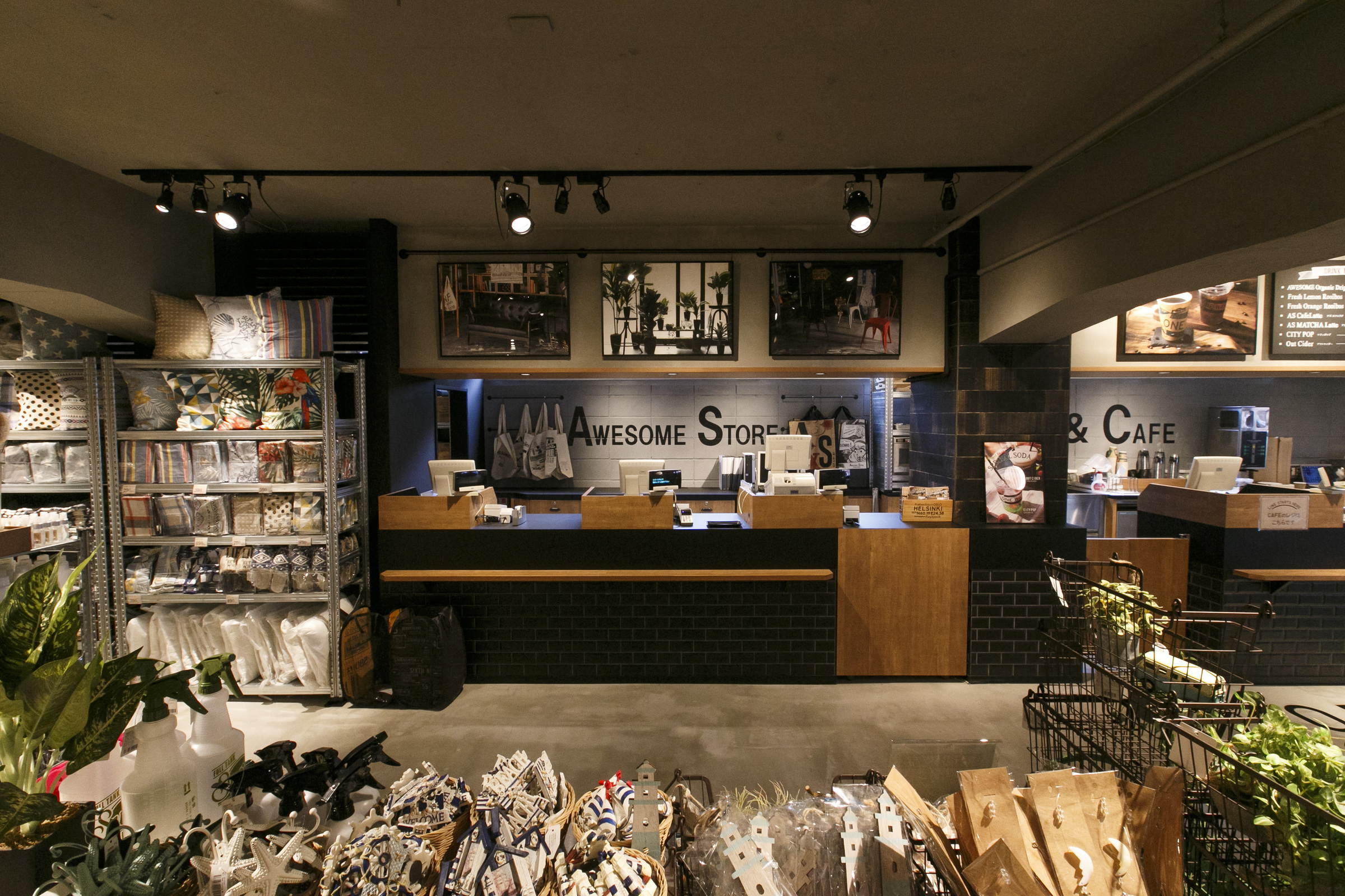 AWESOME STORE&CAFE（おーさむすとああんどかふぇ）｜カフェ・喫茶