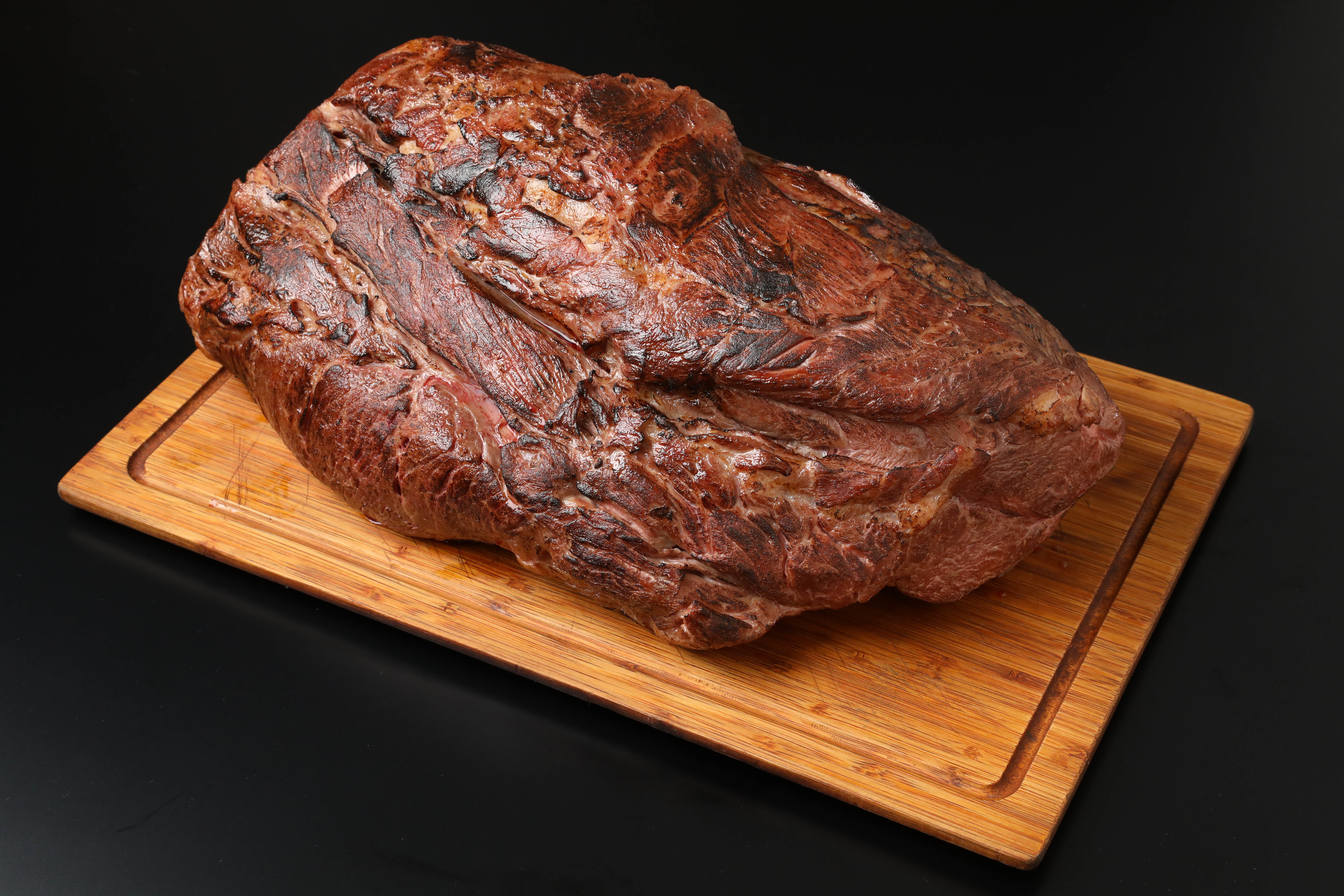 【川崎】まるで肉の丘！ライスが見えない1ポンドステーキ丼は圧巻の一言！『Beef Bank』 | favy[ファビー]